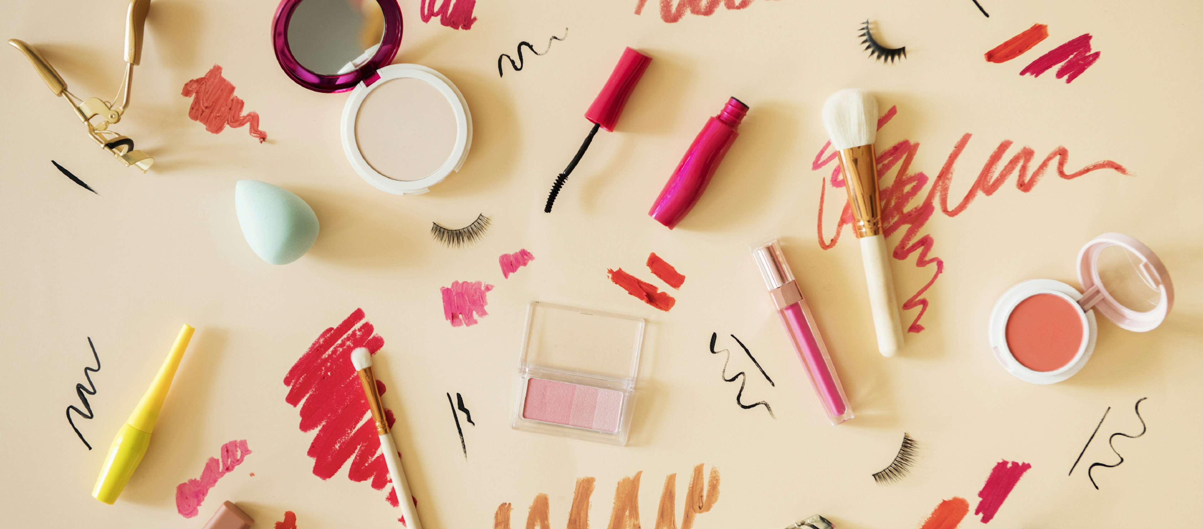 Does Makeup Cause Acne? We Explain - Nurx™